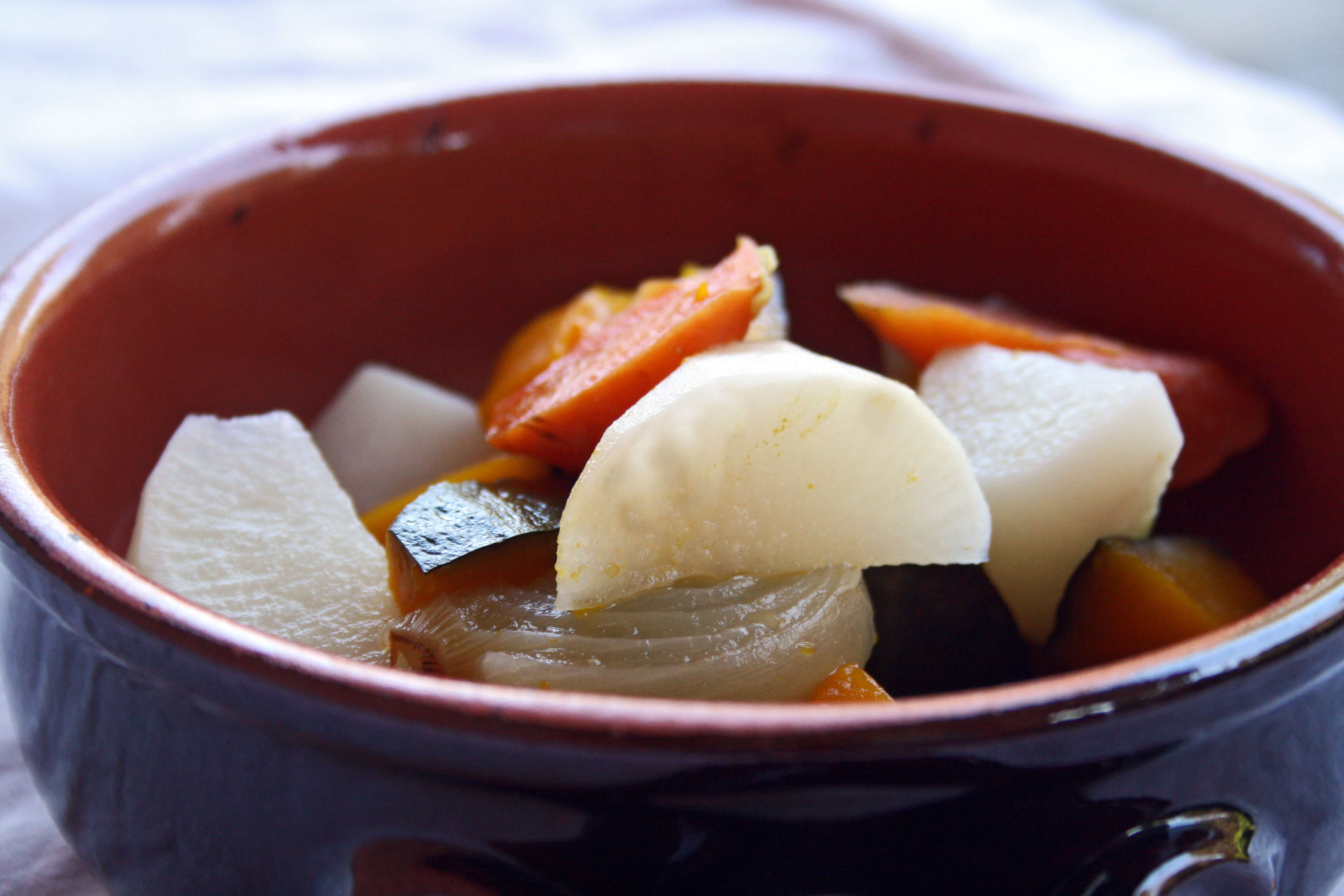 Nishime di verdure tonde e radici, un contorno riscaldante e rilassante ...