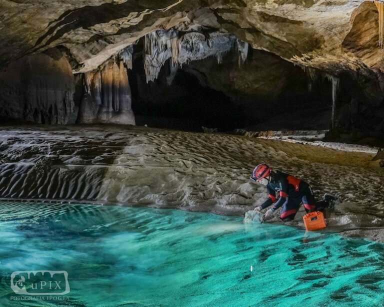 Turismo sostenibile nelle grotte carsiche italiane