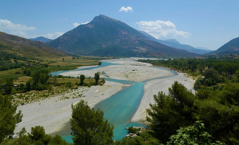 Un passo decisivo per l'istituzione del Parco del fiume Vjosa